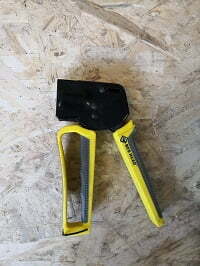 Pince à cheville Molly RED HEAD | Depotloc : la location de matériel ...