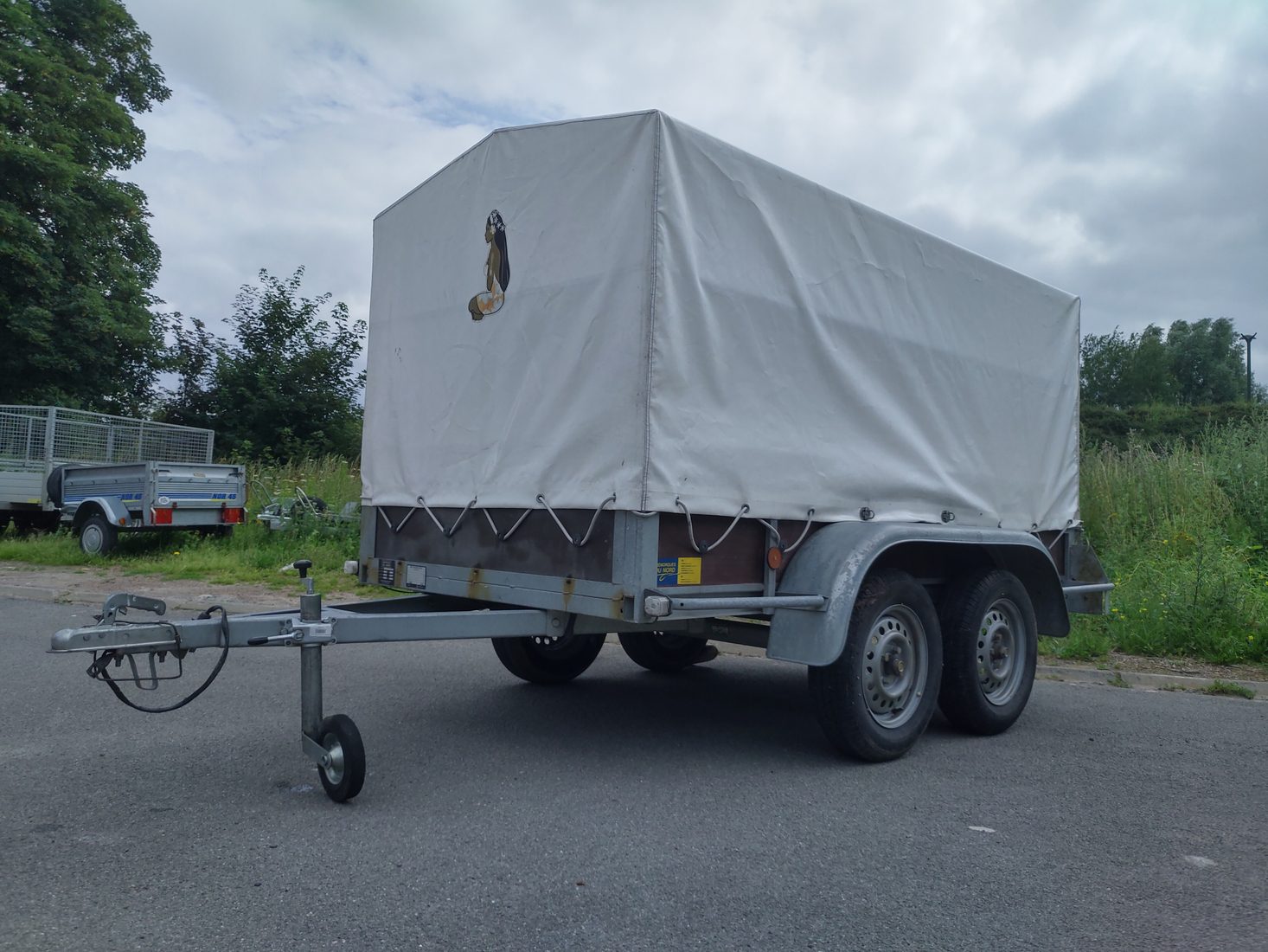 remorque double essieu bâchée blanche | Depotloc : la location de ...